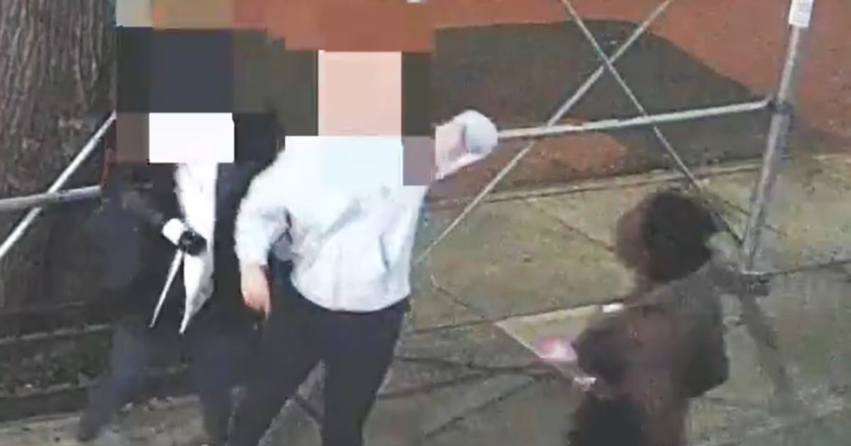 Suspect arrested in hammer attack on Asian woman near Times Square