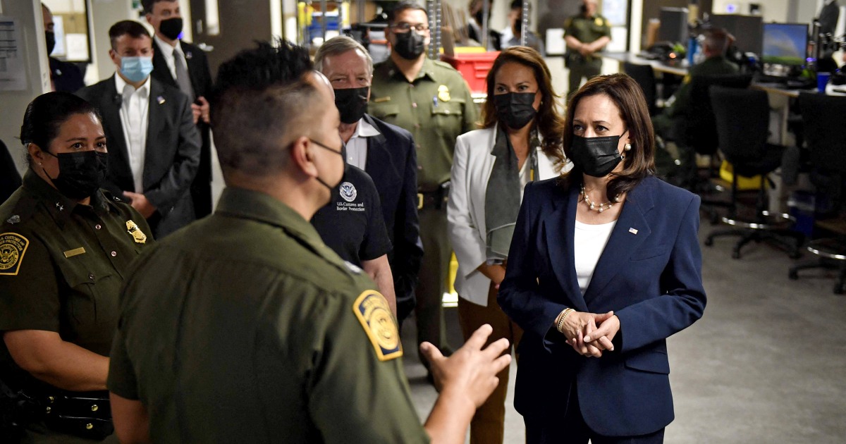 Harris makes politically fraught trip to U.S.-Mexico border