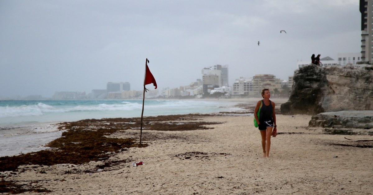 Hurricane Grace Makes Landfall Near Mexicos Tulum Temples