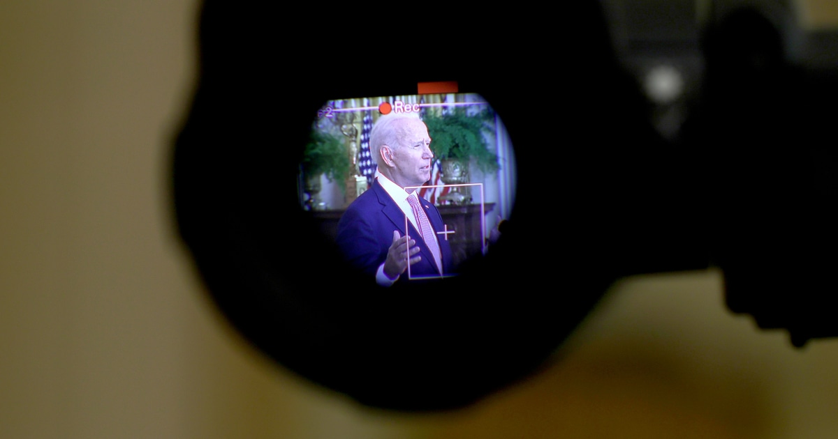 Poll shows wide differences in opinion by news consumption