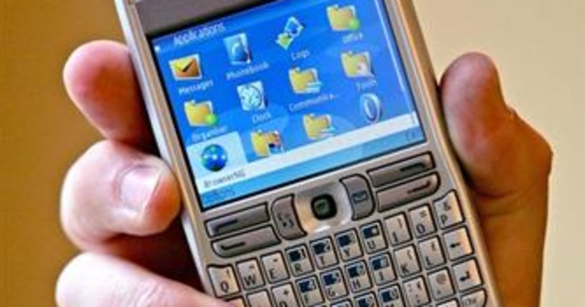 Nokia starts shipping BlackBerry rival