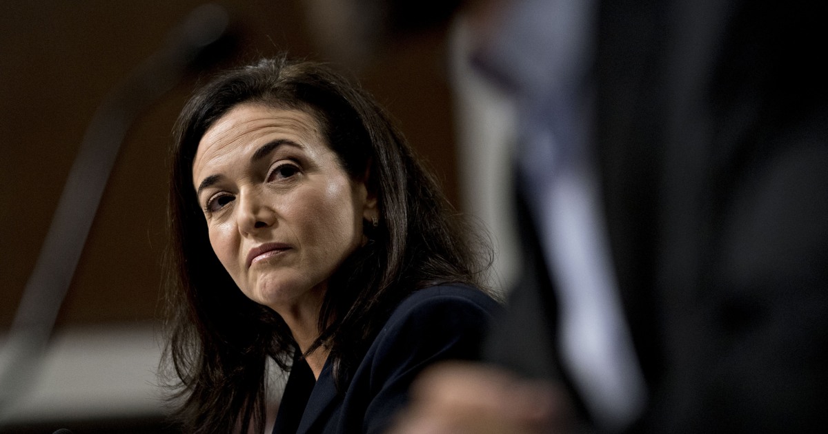 Facebook pushes back on antitrust lawsuits