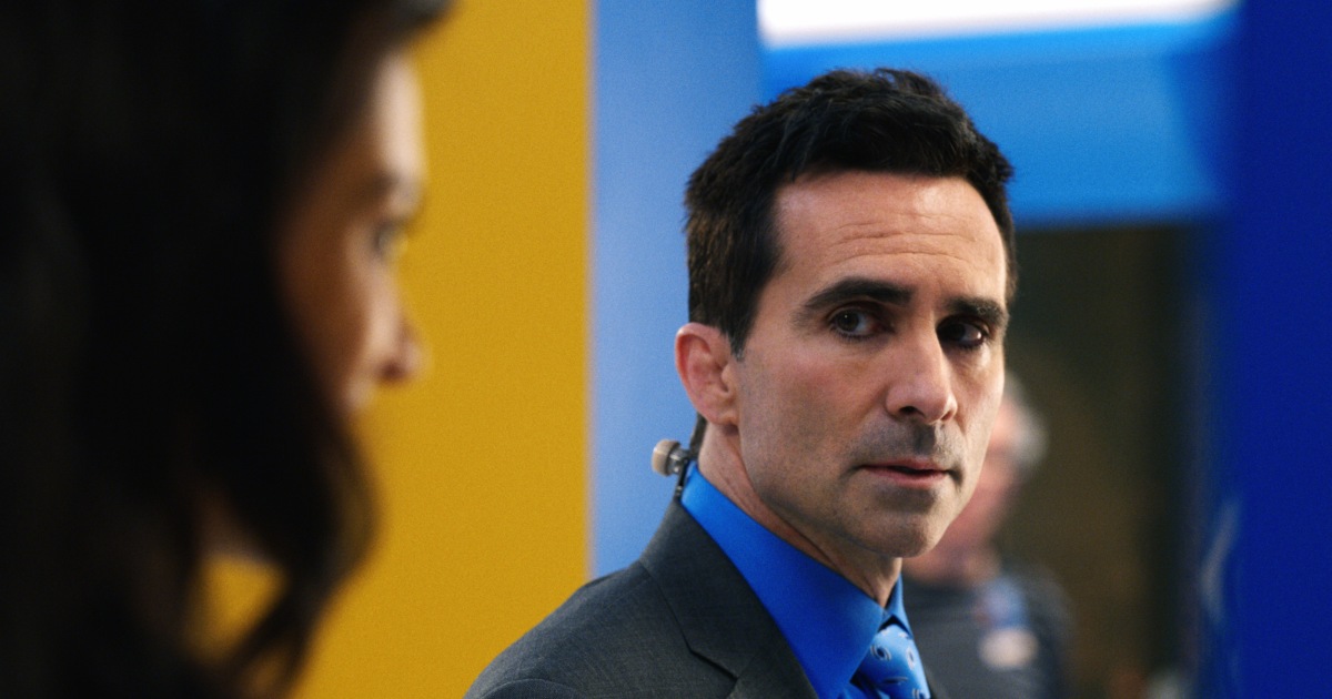 Latino actor Nestor Carbonell of ‘The Morning Show’ talks 2nd season.