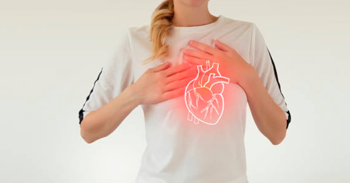 Joven recibe un corazón tan grande que se ve latir