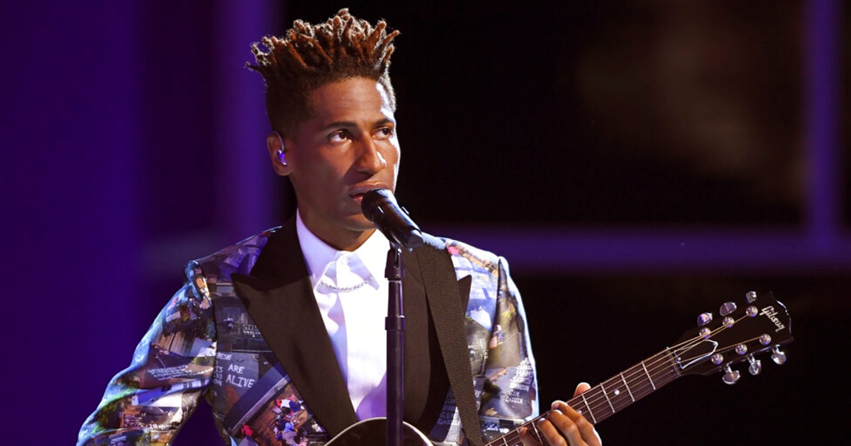 El músico Jon Batiste lidera los Grammy 2022 con 11 nominaciones