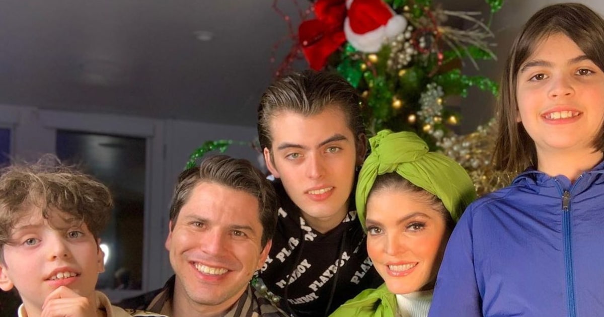 Ana Bárbara disfruta de la Navidad con un divertido concurso