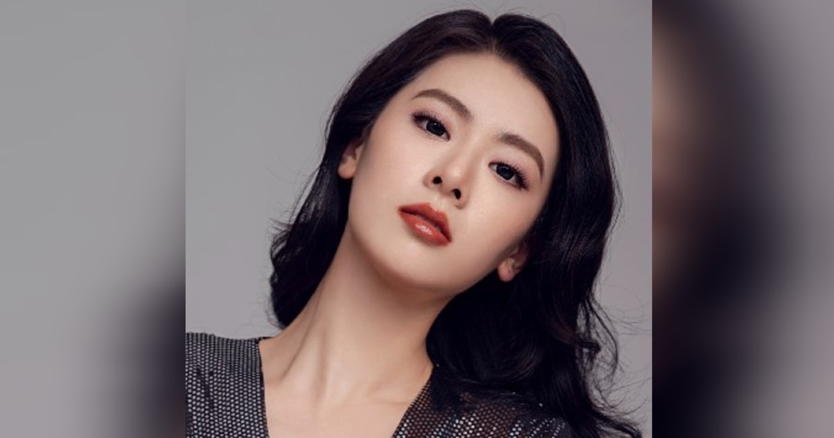 Miss China: Shiyin Yang