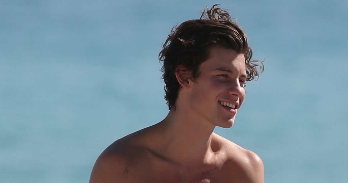 Shawn Mendes, sin camisa junto a Jocelyne Miranda, su doctora
