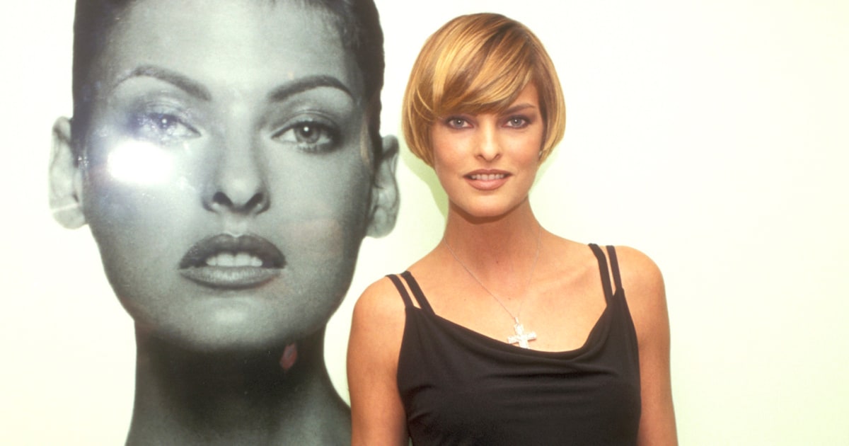 Linda Evangelista, topmodel de los noventa, reaparece tras quedar ...