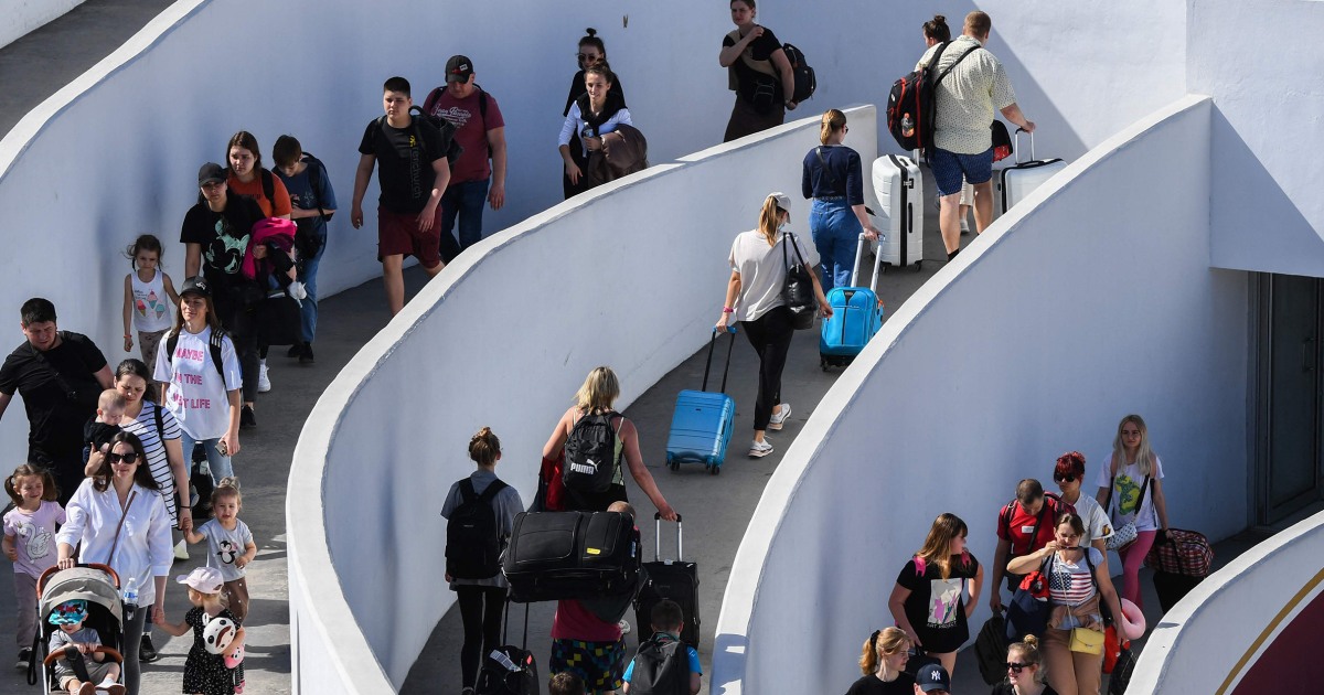 Biden admin faces budget shortfall when border Covid ban lifts and ...