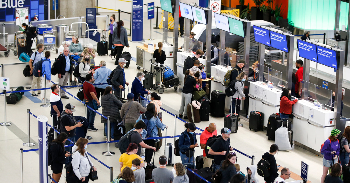 Bernie Sanders calls on Buttigieg to take action amid flight delays ...