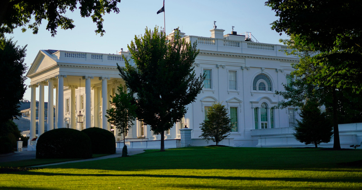 White House report shows staff size shrunk significantly