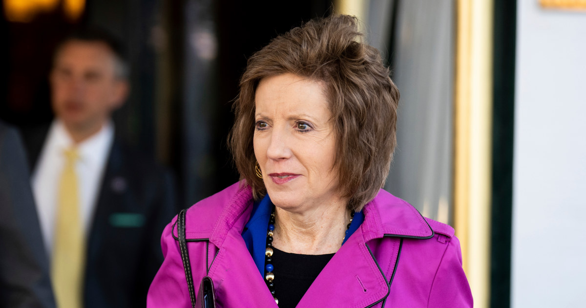 Vicky Hartzler takes aim at top two rivals ahead of Missouri Senate primary