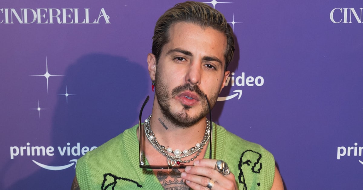 Llane presume sus duetos con Reik y KHEA en su álbum debut como solista