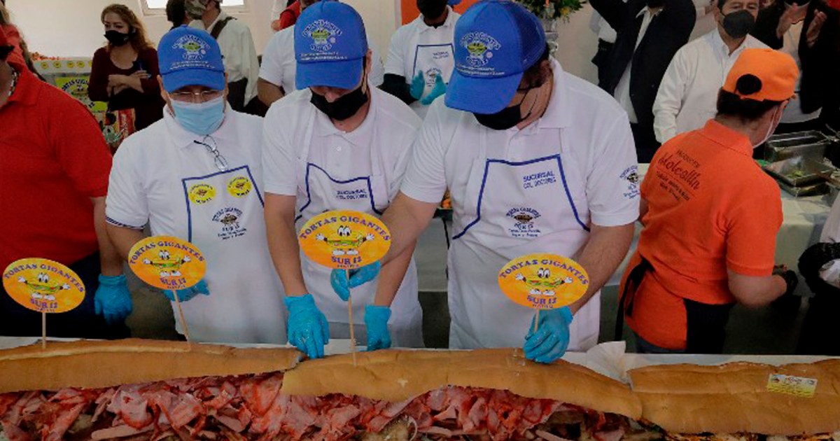 Torta más grande del mundo mide 240 pies de largo y es mexicana