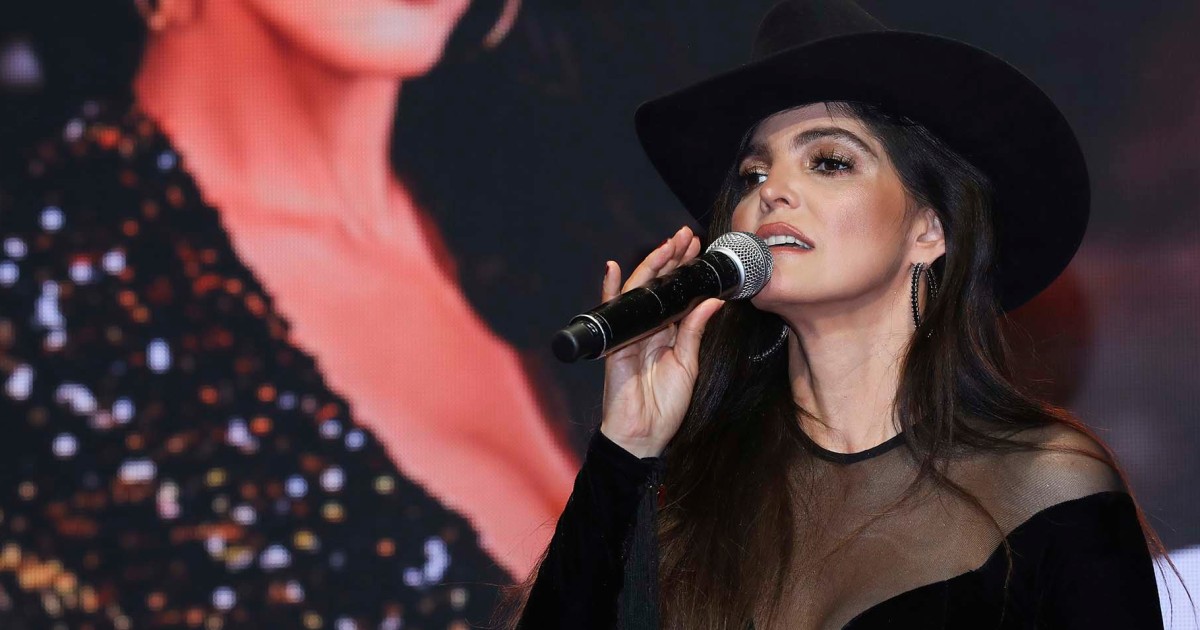 Ana Bárbara explica por qué no vive en México desde hace 10 años