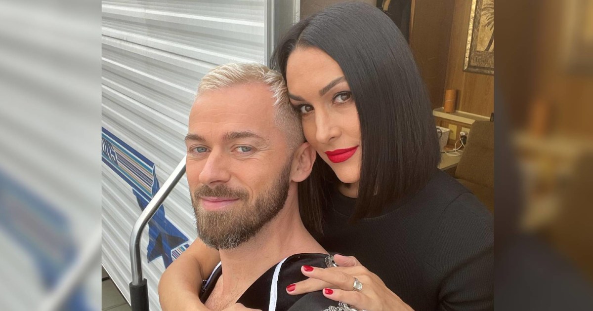 Nikki Bella y Artem Chigvintsev se casaron en París