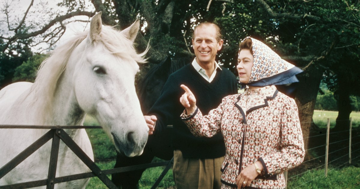 Elizabeth’s love of animals extended beyond corgis to pigeons, swans