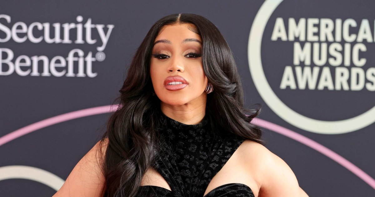 Cardi B donó 100,000 dólares a una escuela en el Bronx
