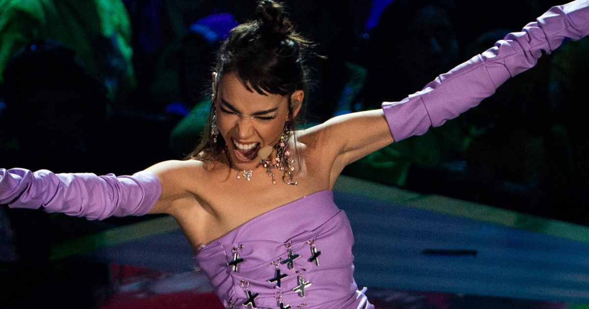 Danna Paola reveló el género del bebé que llegará a su familia