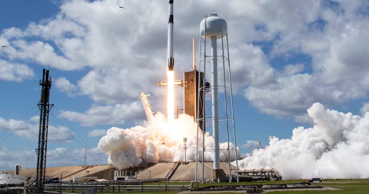 La NASA y SpaceX lanzan nave desde EE.UU. con una cosmonauta rusa en su ...