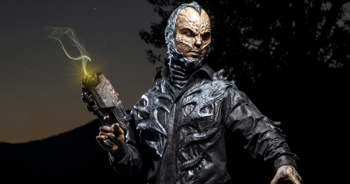 Black Alien Project: Francés totalmente tatuado quiere ser alien