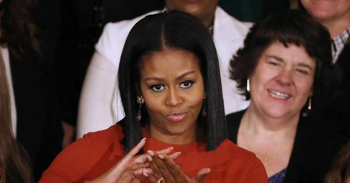 Michelle Obama reacciona al coqueteo de una mujer con Barack