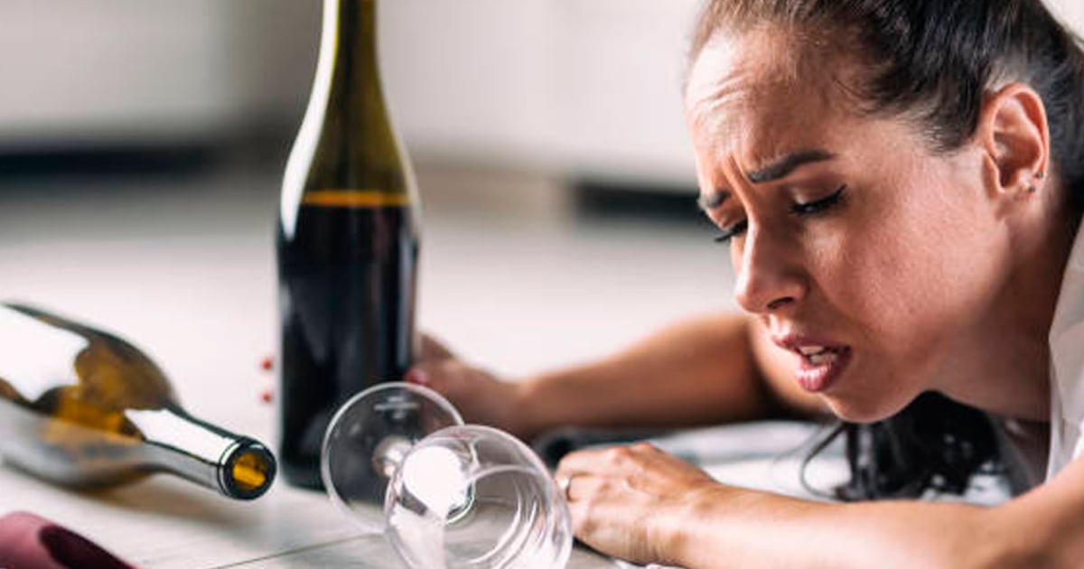 ¿Resaca después de la fiesta? Médicos aprueban un remedio viral