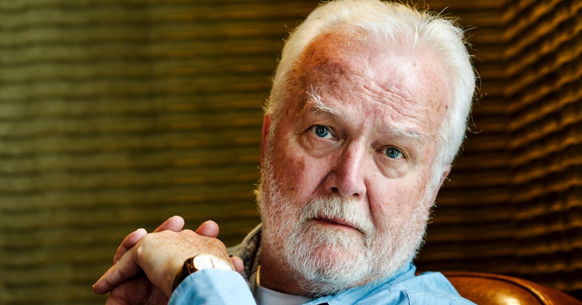 Russell Banks, praised author of ‘Cloudsplitter,’ dies at 82