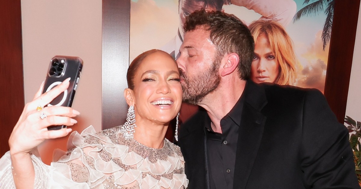 Ben Affleck besa a Jennifer Lopez en el after-party de 'Shotgun Wedding'
