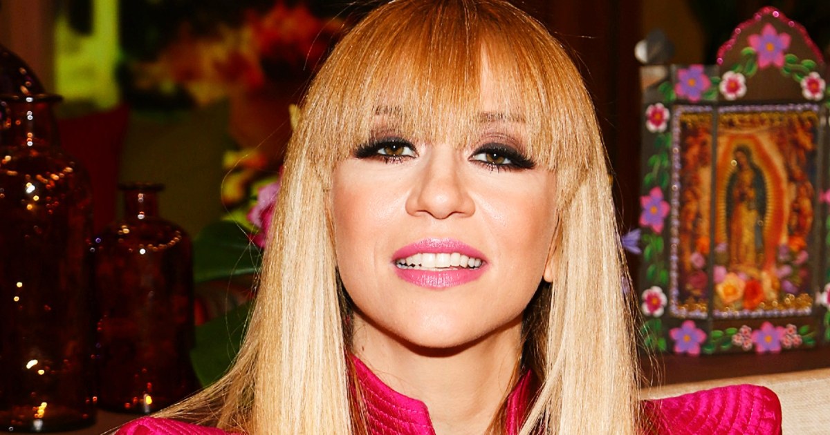 Noelia le manda una dura indirecta a Bad Bunny por botar celular de fan