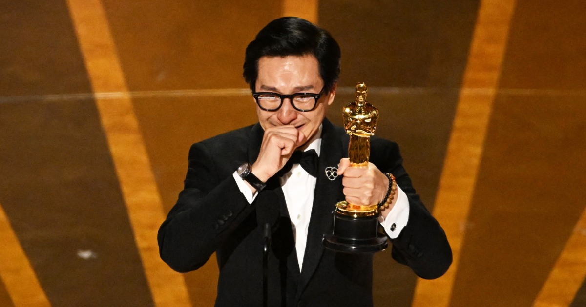 Ke Huy Quan of 'Everything Everywhere' wins the Oscar for best ...
