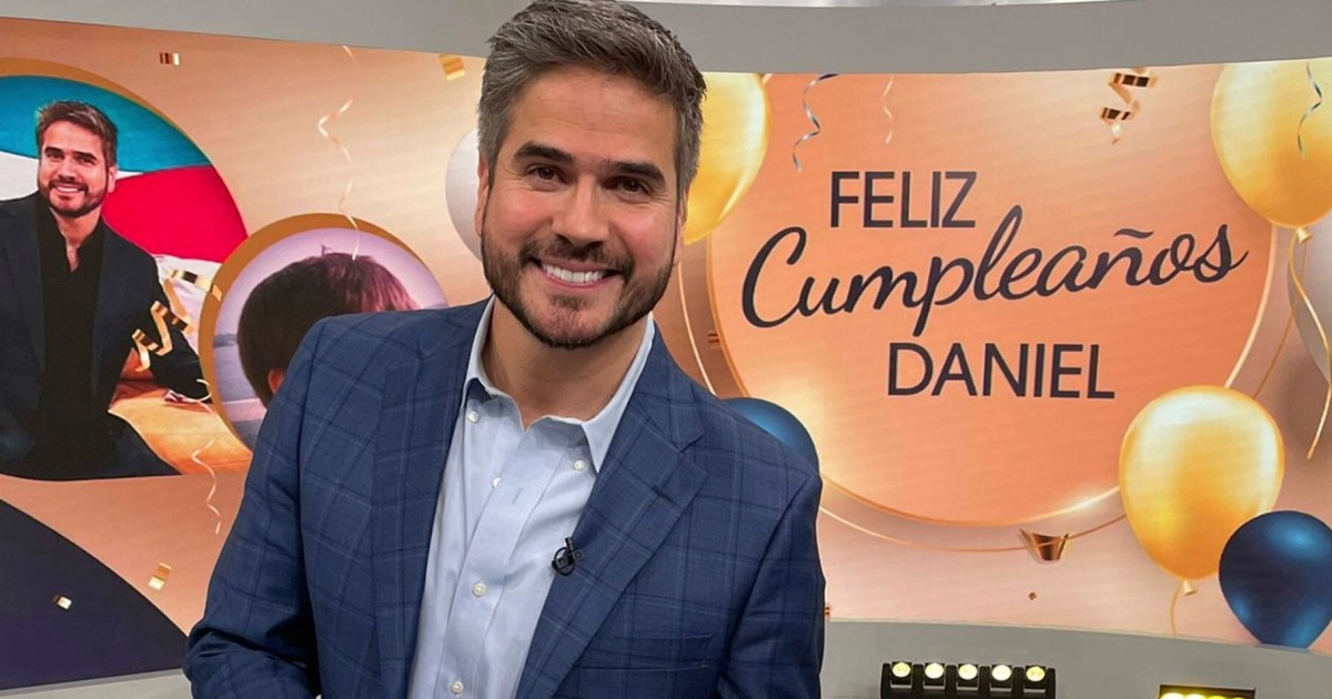 Daniel Arenas recibe una sorpresa en vivo durante su cumpleaños