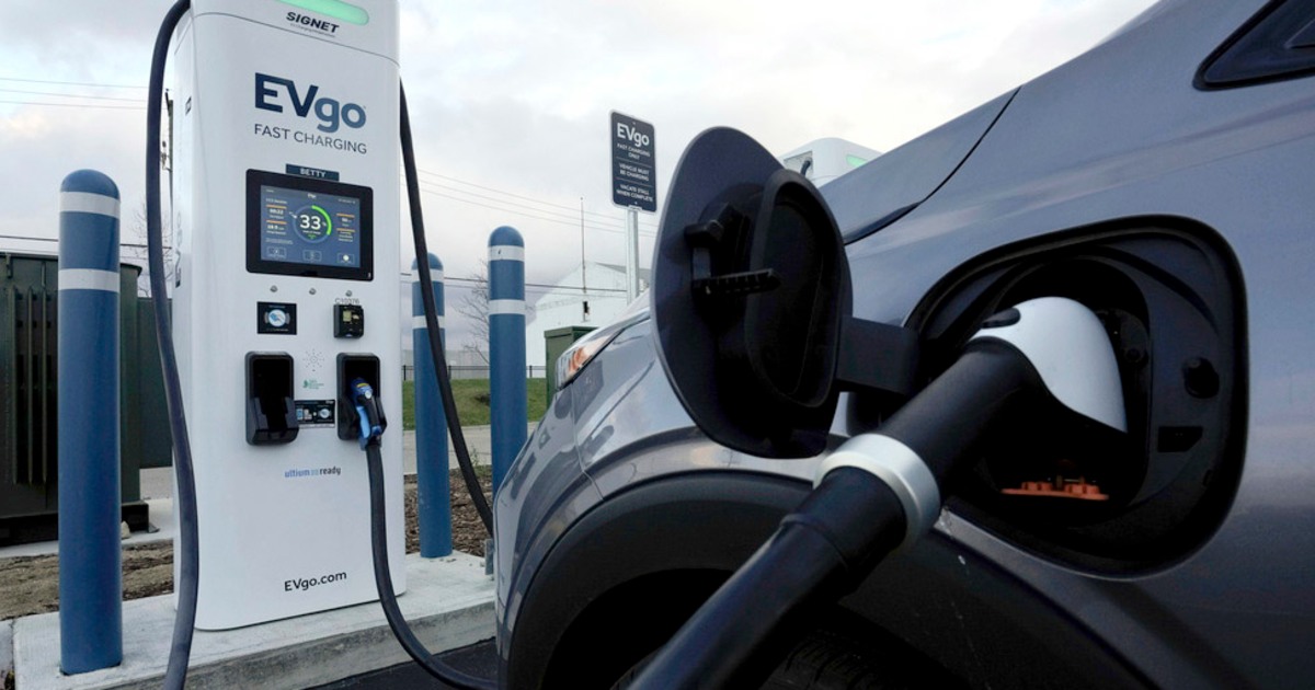 La EPA endurece los límites de emisiones contaminantes de autos y ...