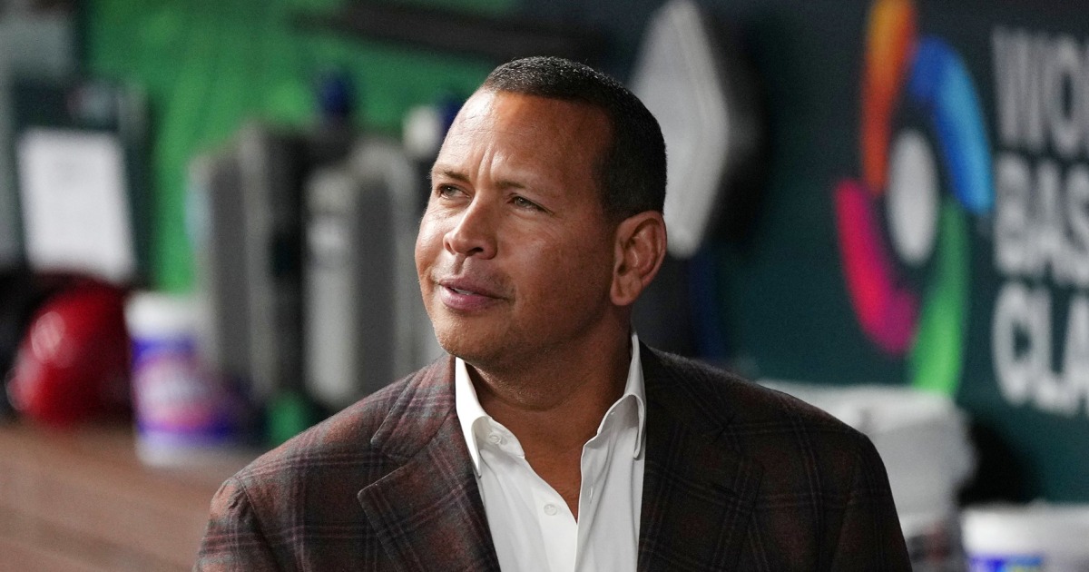 Alex Rodríguez habla de su enfermedad en las encías y el tabaco