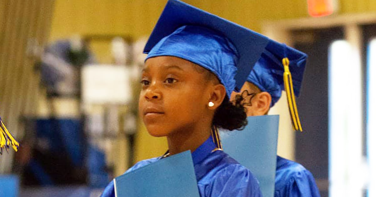 Photo Of Kindergarten Girl At Graduation Goes Viral