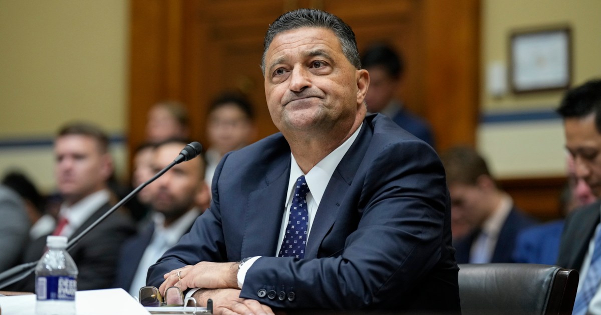 Dems ask National Archives to probe DHS official over deleted texts