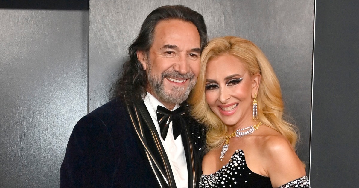 'El Buki' cumple 30 años de casado y sigue eternamente enamorado