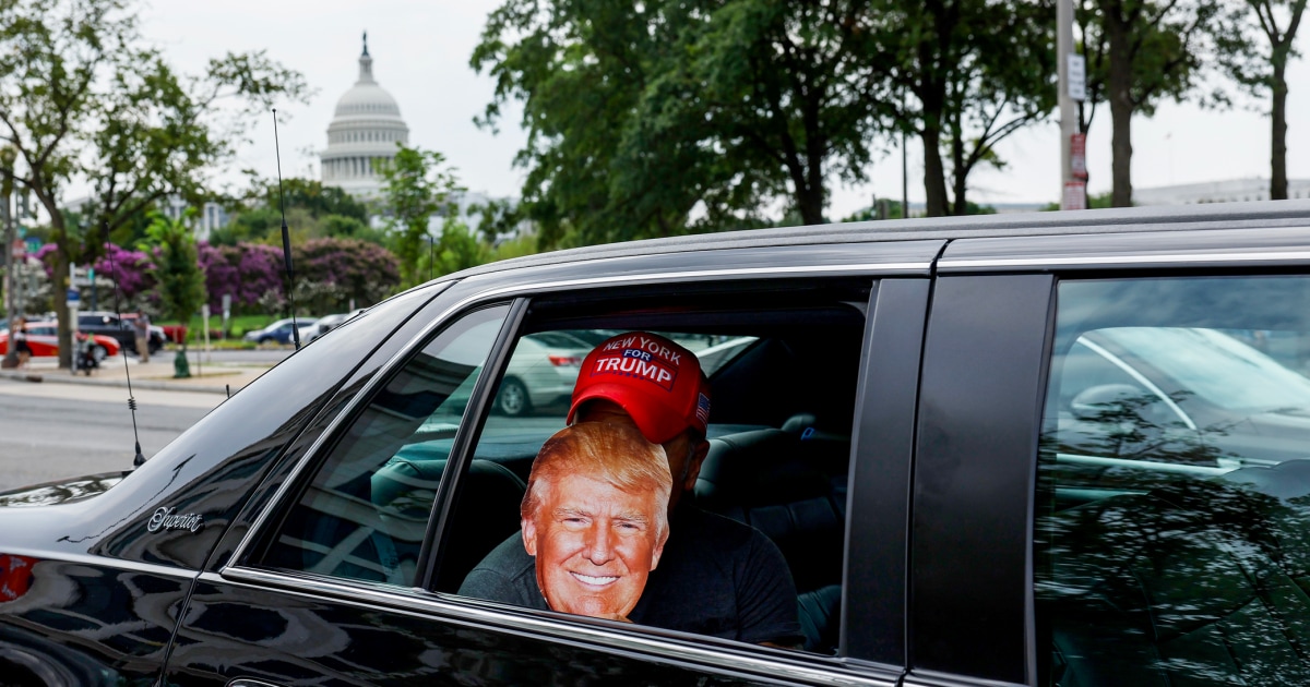 Trump indictments blot out the sun, and his GOP opponents are helping
