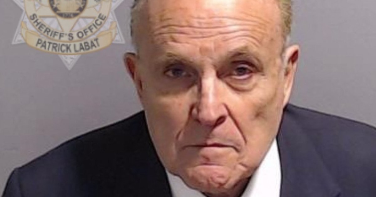 Giuliani surrenders to authorities in Georgia 2020 election probe