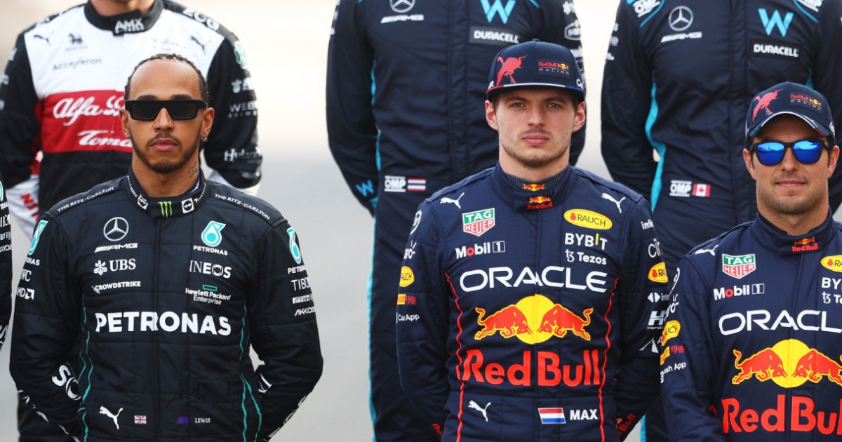 Dura crítica de Hamilton a Checo: “Si estuviera en su coche...”