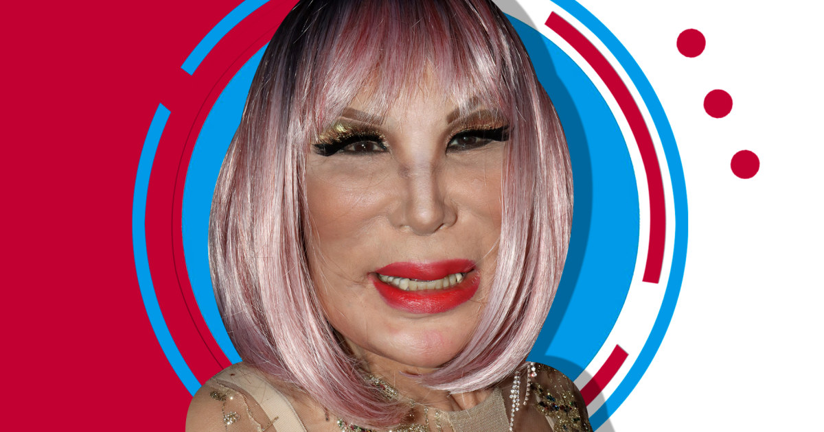 Lyn May sufre impactante caída en pleno baile y hasta pierde la peluca