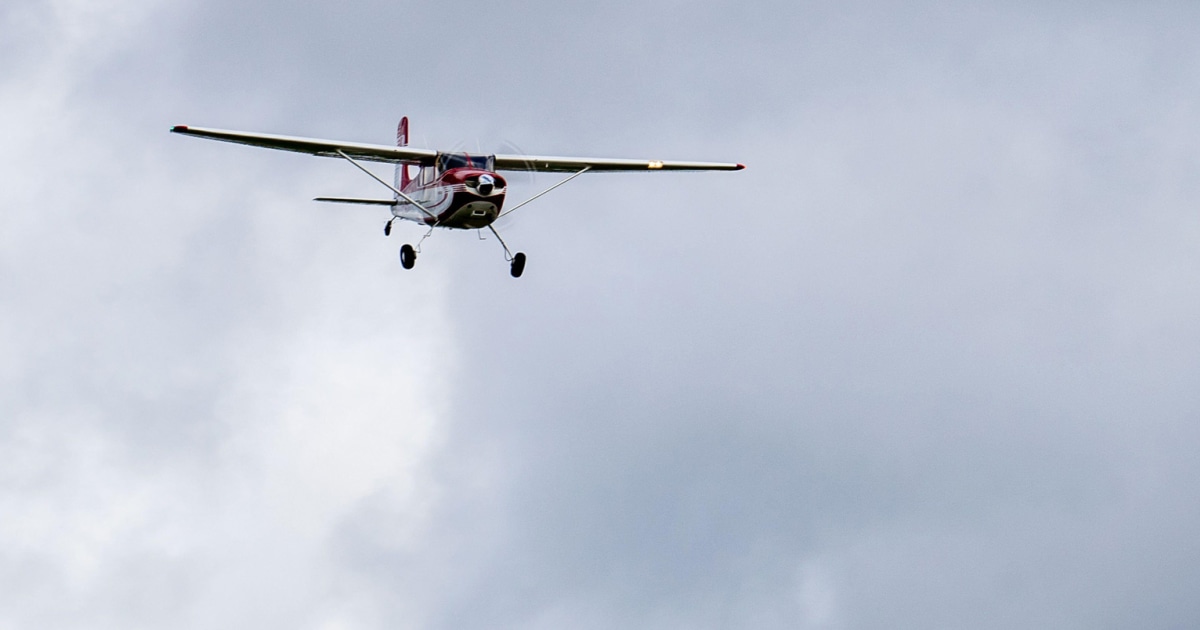 Pilot accused of flying from Vermont to stalk New York woman