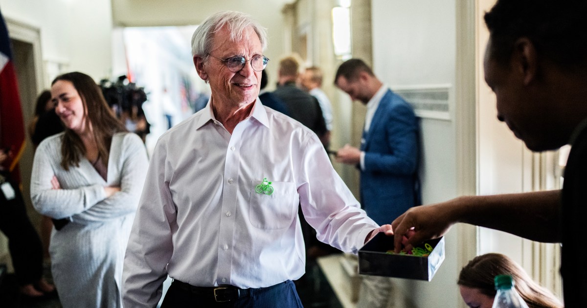 Oregon Rep. Earl Blumenauer retiring after nearly three decades in Congress