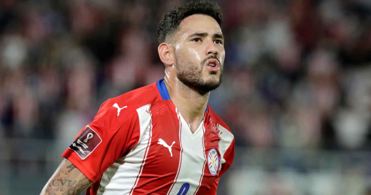 Sanabria denuncia amenazas tras supuesto escupitajo a Messi