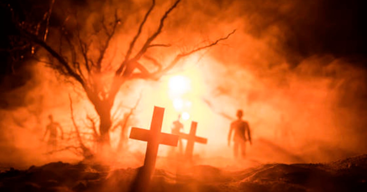 Tiktoker cumplió reto en cementerio y dice que grabó el alma de un muerto