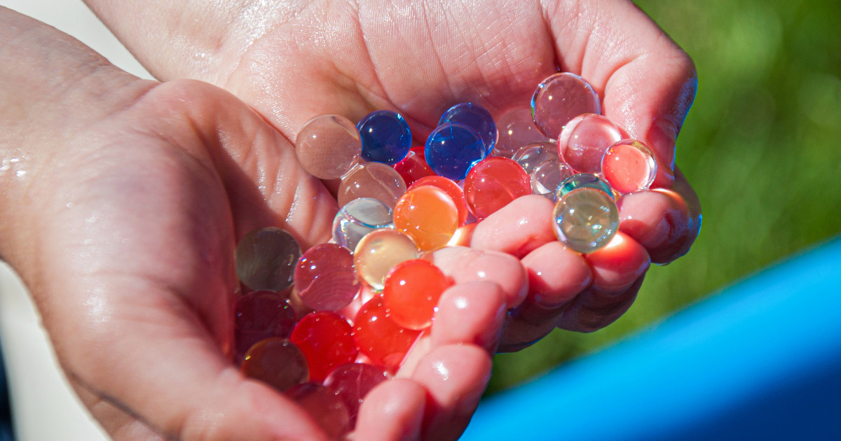 Bill aims to ban potentially hazardous water beads sold as children's toys