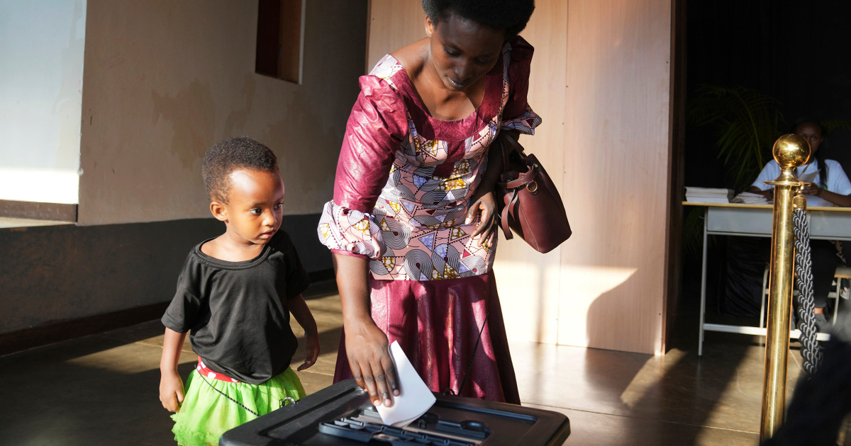 Rwandans vote in presidential election that’s set to extend the 30-year ...