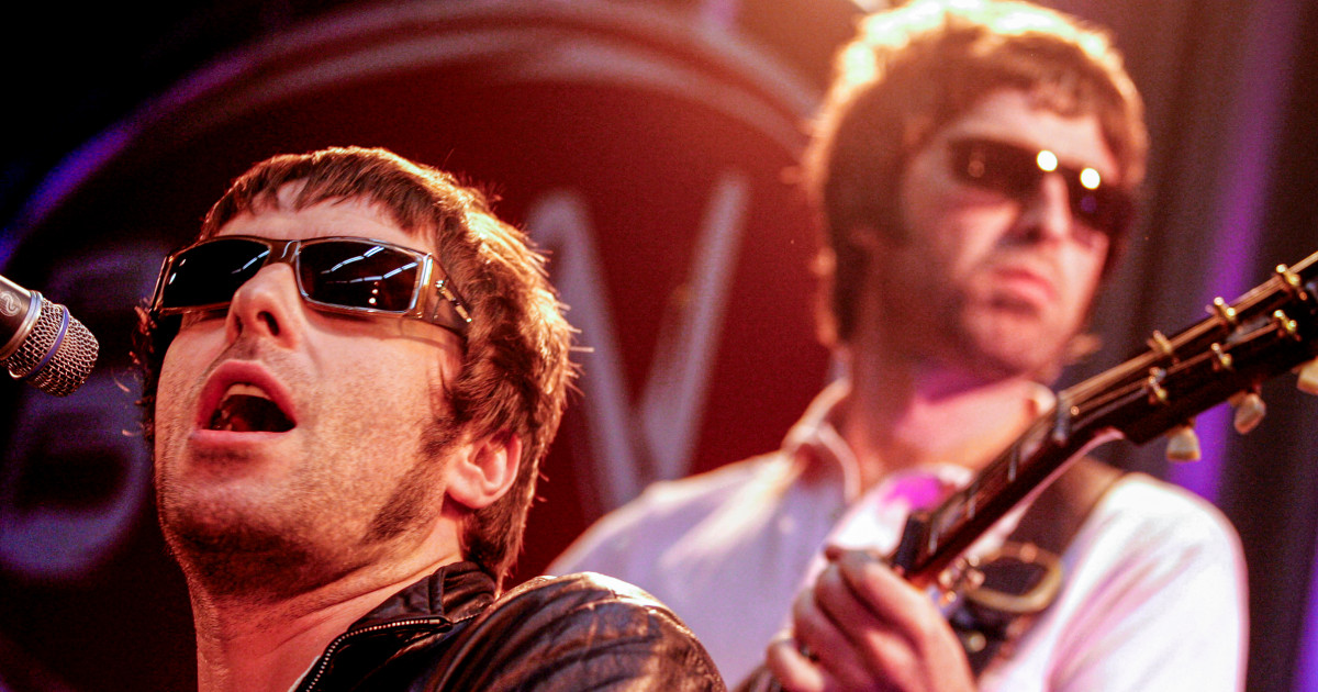 Error messages and lengthy online queues greet fans scrambling to ...