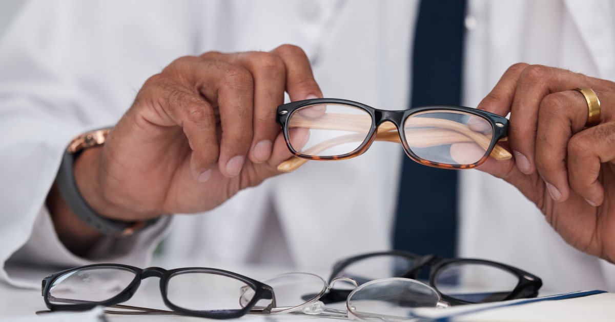 Where to buy glasses online, according to editors and experts